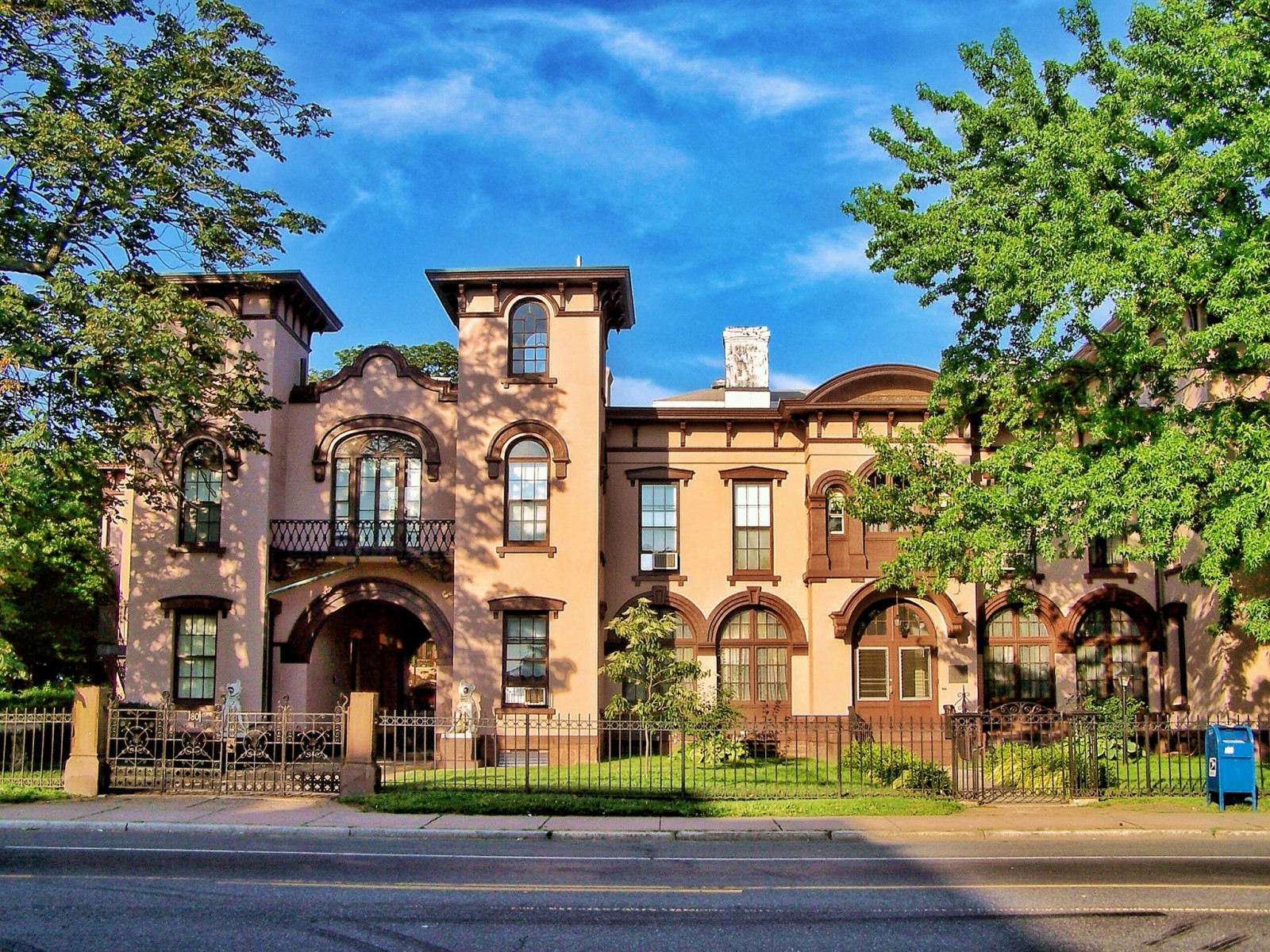 Wallpaper : house, cold, church, architecture, aka, us, italian, women ...