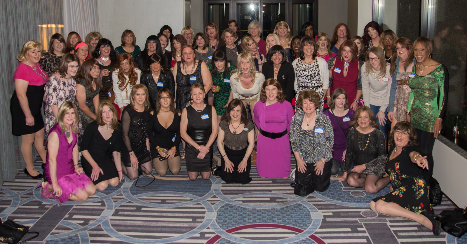 배경 화면 : 미니 드레스, 팬티 스타킹, 팀, 유행, 레깅스, 슬리퍼, 청중, 스판덱스, 행사, Crossdress, 라이크라 ...