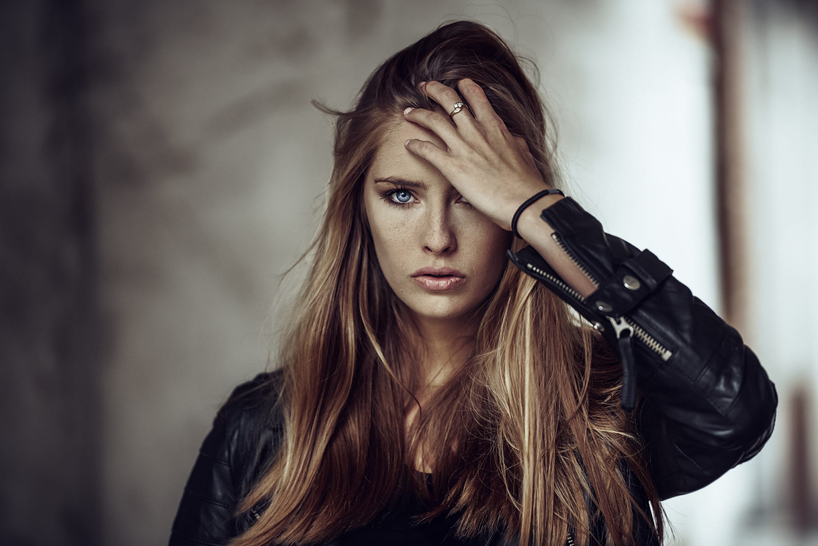 Wallpaper Women Brunette Leather Jackets Blue Eyes Freckles Long