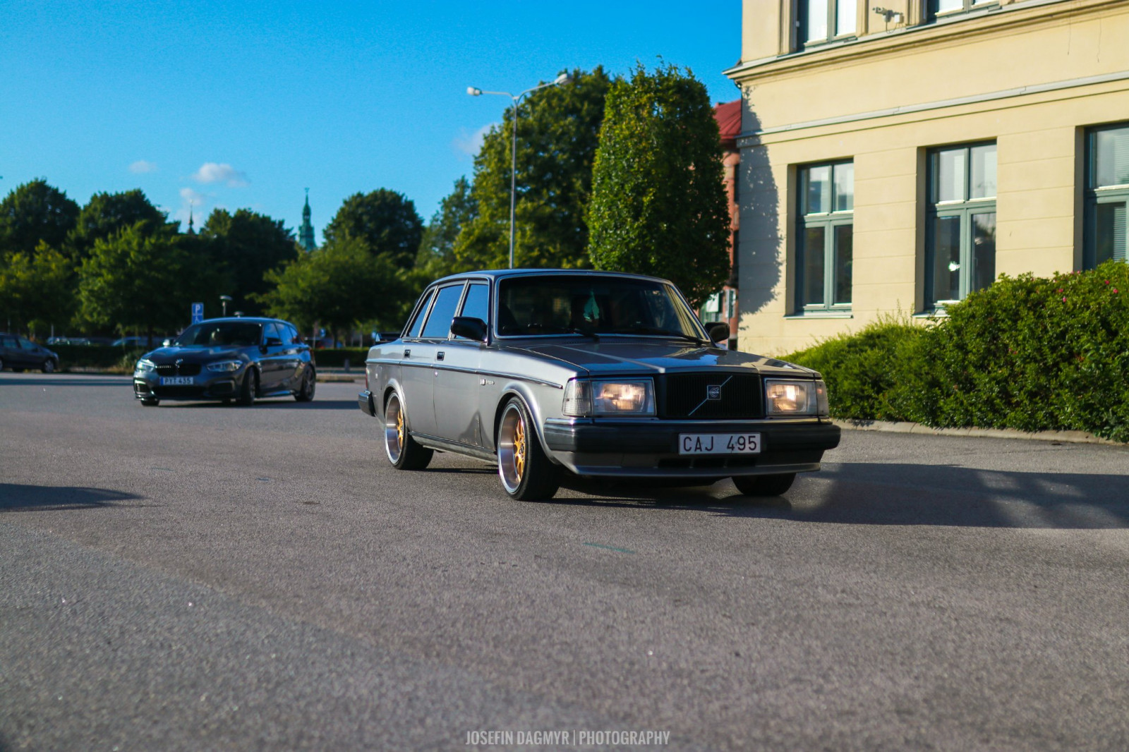 Wallpaper : Josefin Dagmyr, Volvo 240, Sweden, BMW, car meets 2048x1365 ...