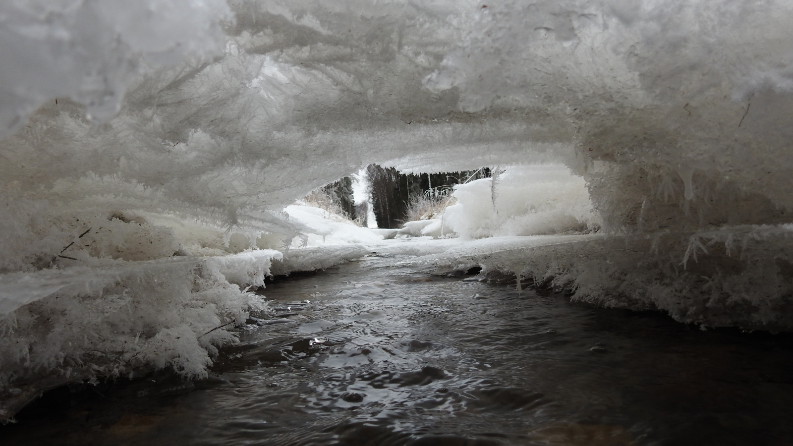 Wallpaper : water, snow, winter, ice, mist, river, stream, Freezing ...