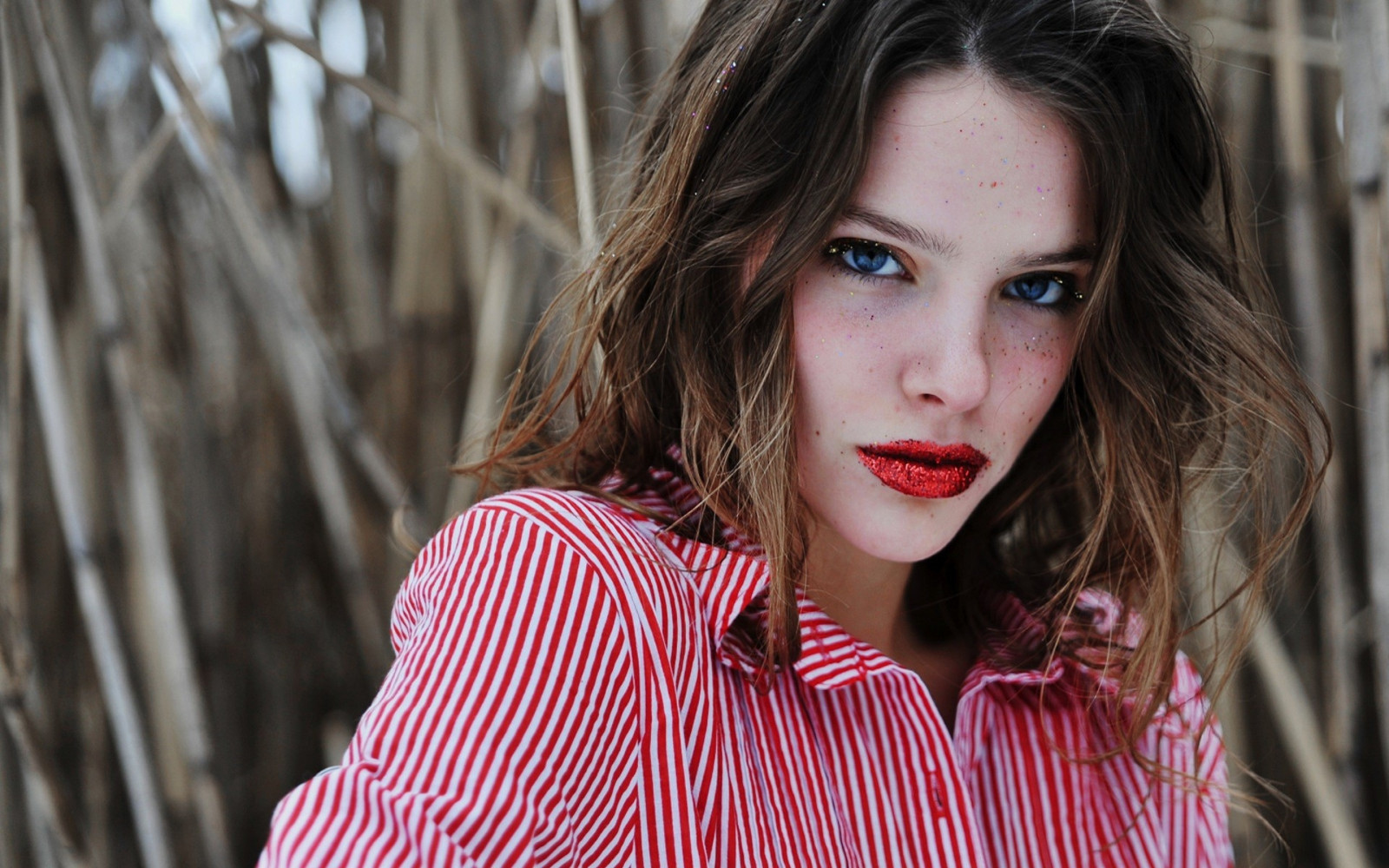 Wallpaper : model, long hair, red, makeup, dress, shirt, fashion ...