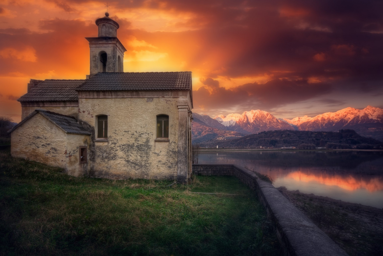 Bakrunner : sollys, fjellene, solnedgang, hav, natur, gress, himmel ...