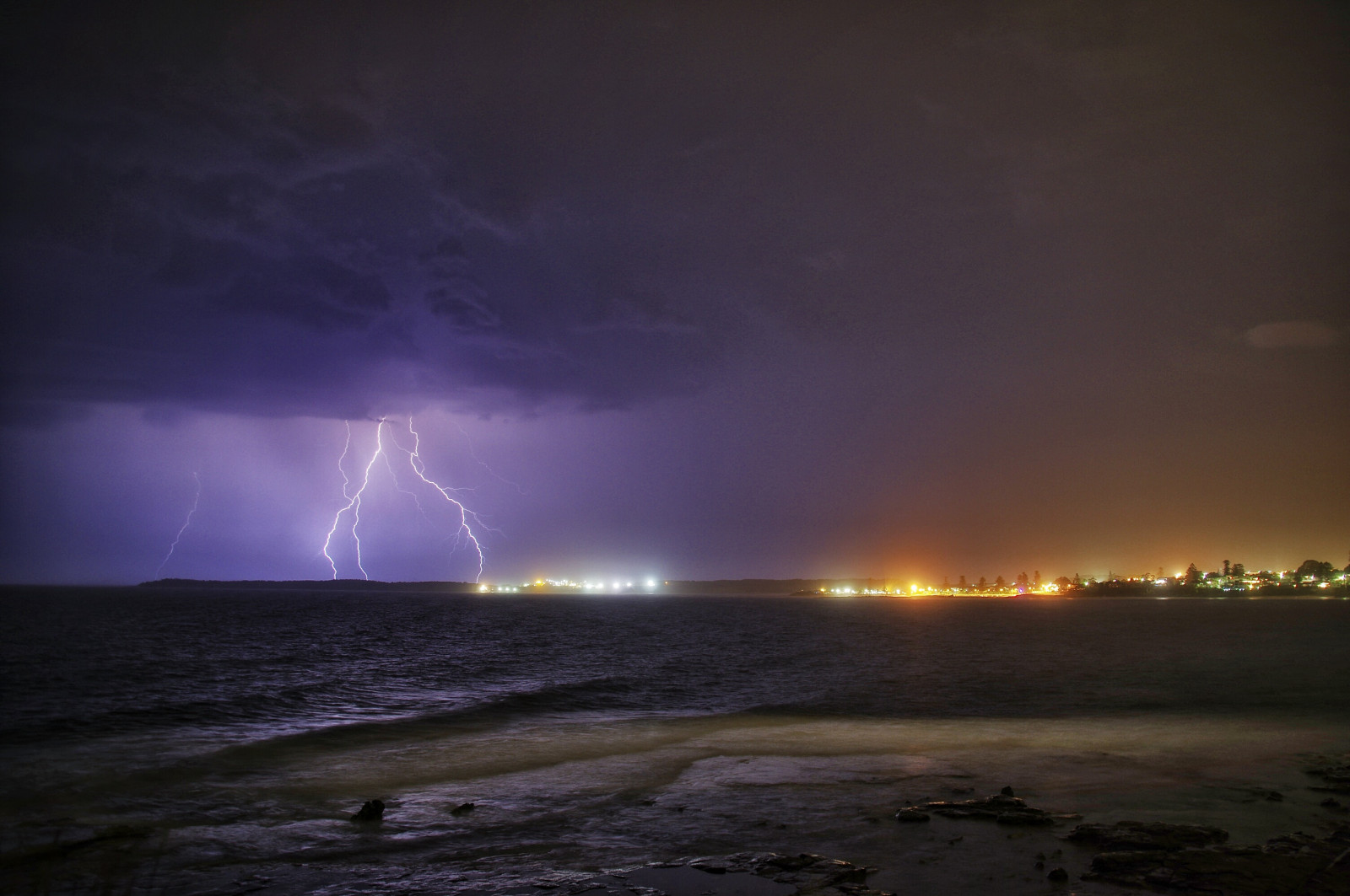 Fond d'écran : paysage, mer, nuit, ciel, foudre, orage, soir, vent ...