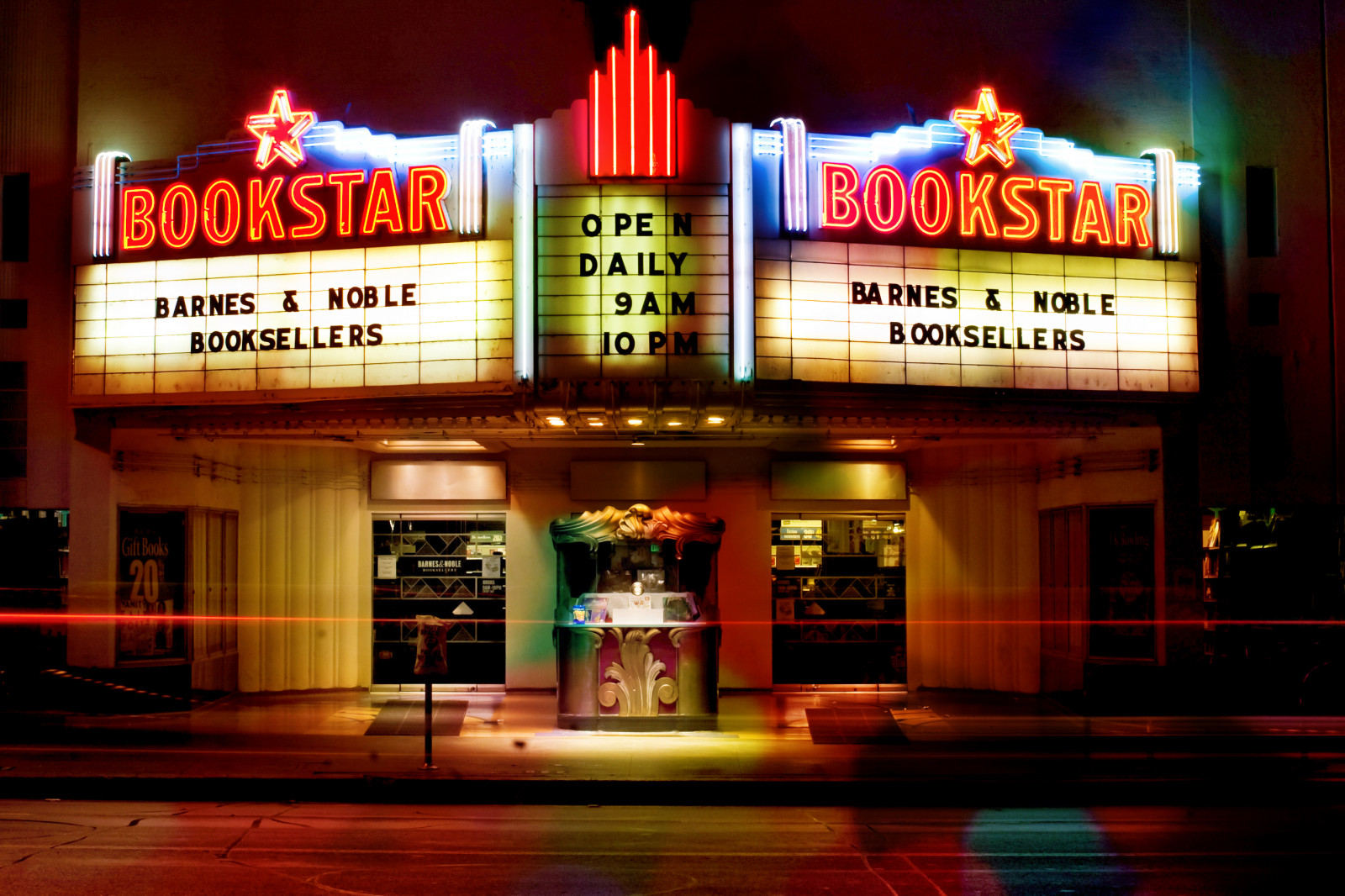 Wallpaper : night, electronic signage, neon sign, city 2806x1870 ...