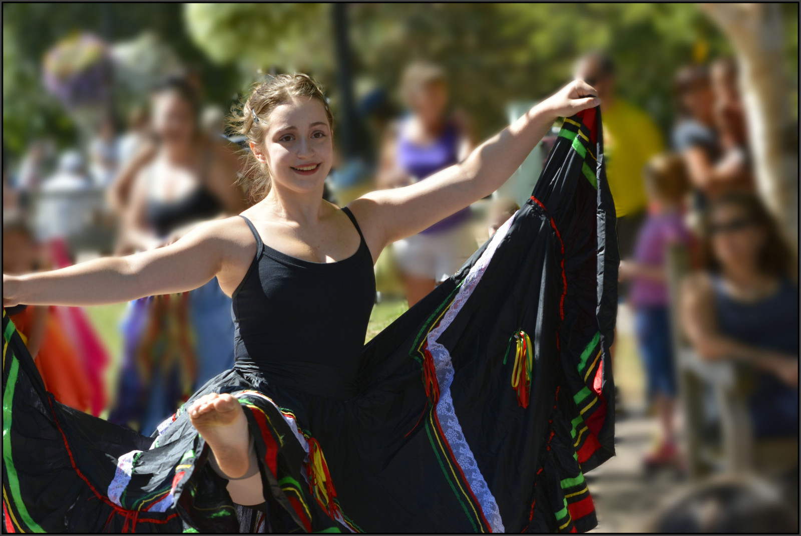 Wallpaper : park, woman, girl, lady, dance, folk, dancer, demonstration ...
