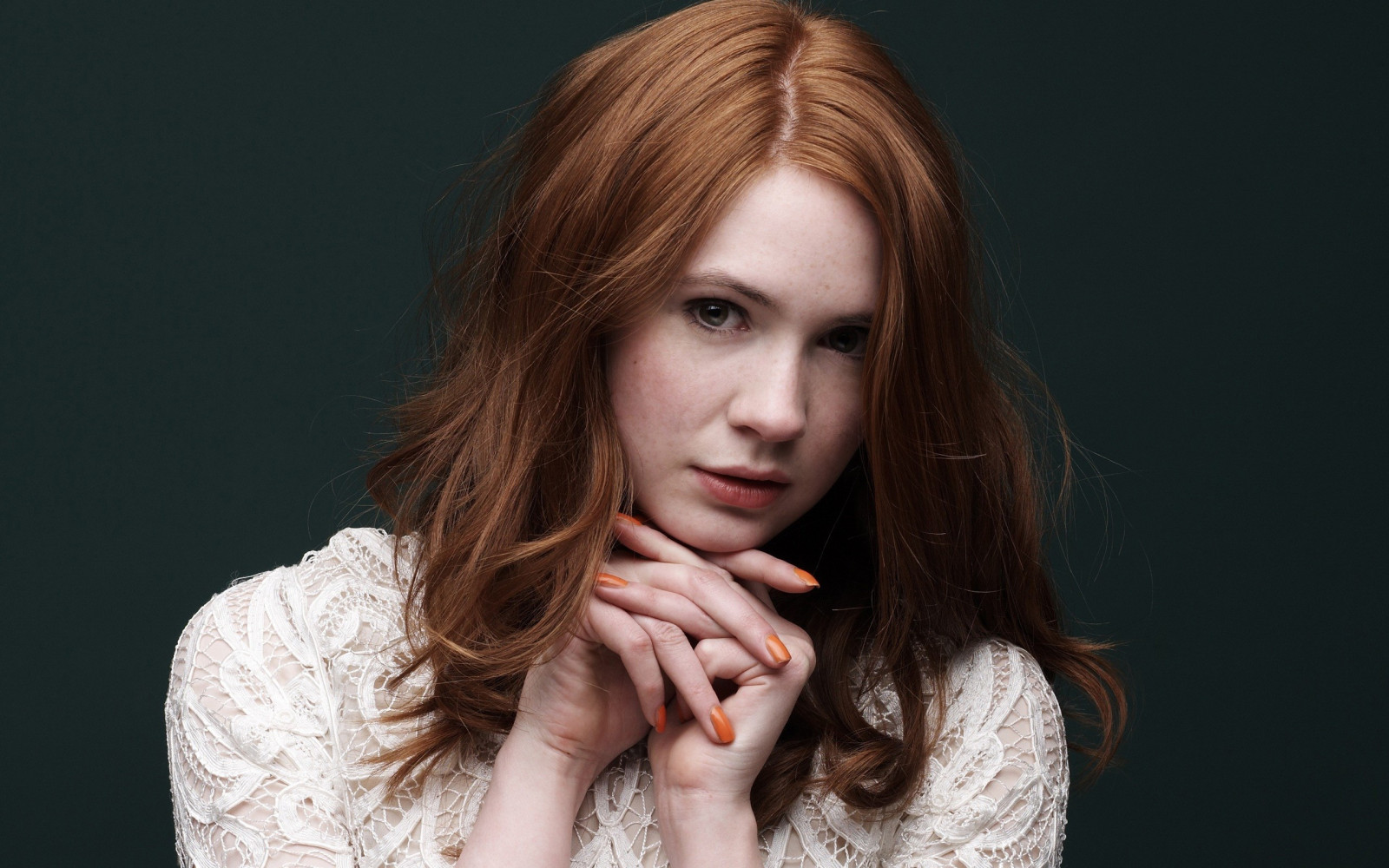 Wallpaper : face, long hair, singer, actress, fashion, Karen Gillan ...