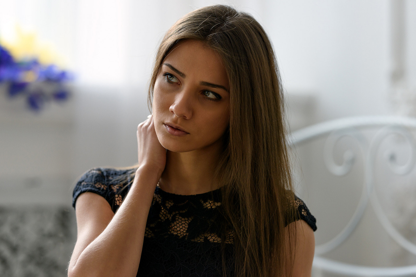 Wallpaper Women Portrait Tanned Looking Away Depth Of Field
