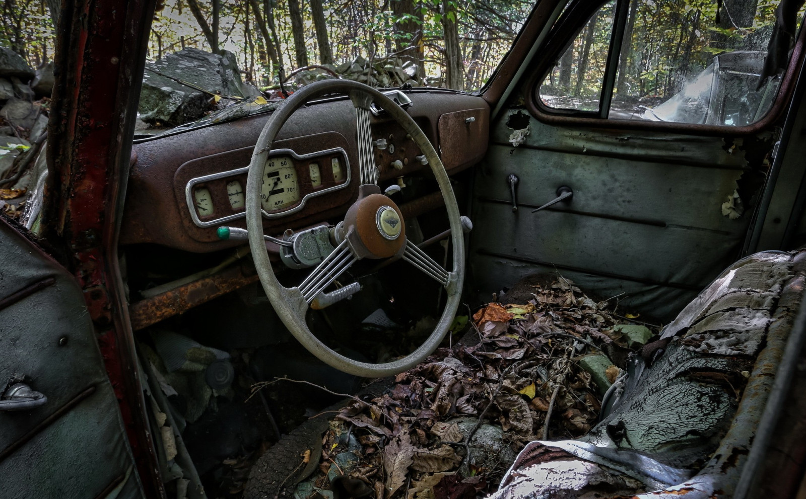 Wallpaper : wreck, rust, metal, Vintage car, hardware, steering wheel ...