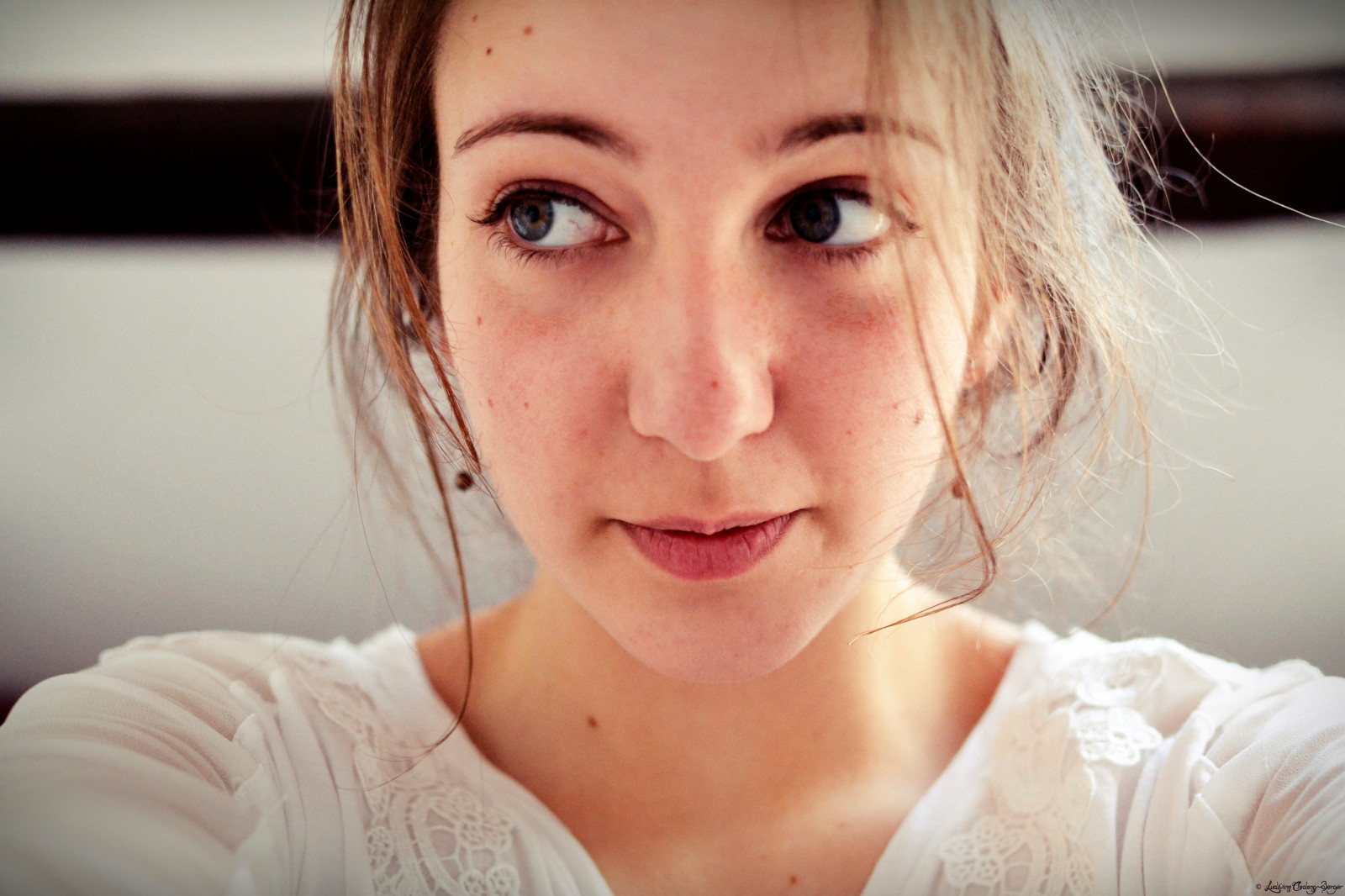 Wallpaper : pink, blue, light, portrait, white, self, 35MM, mouth, hair ...