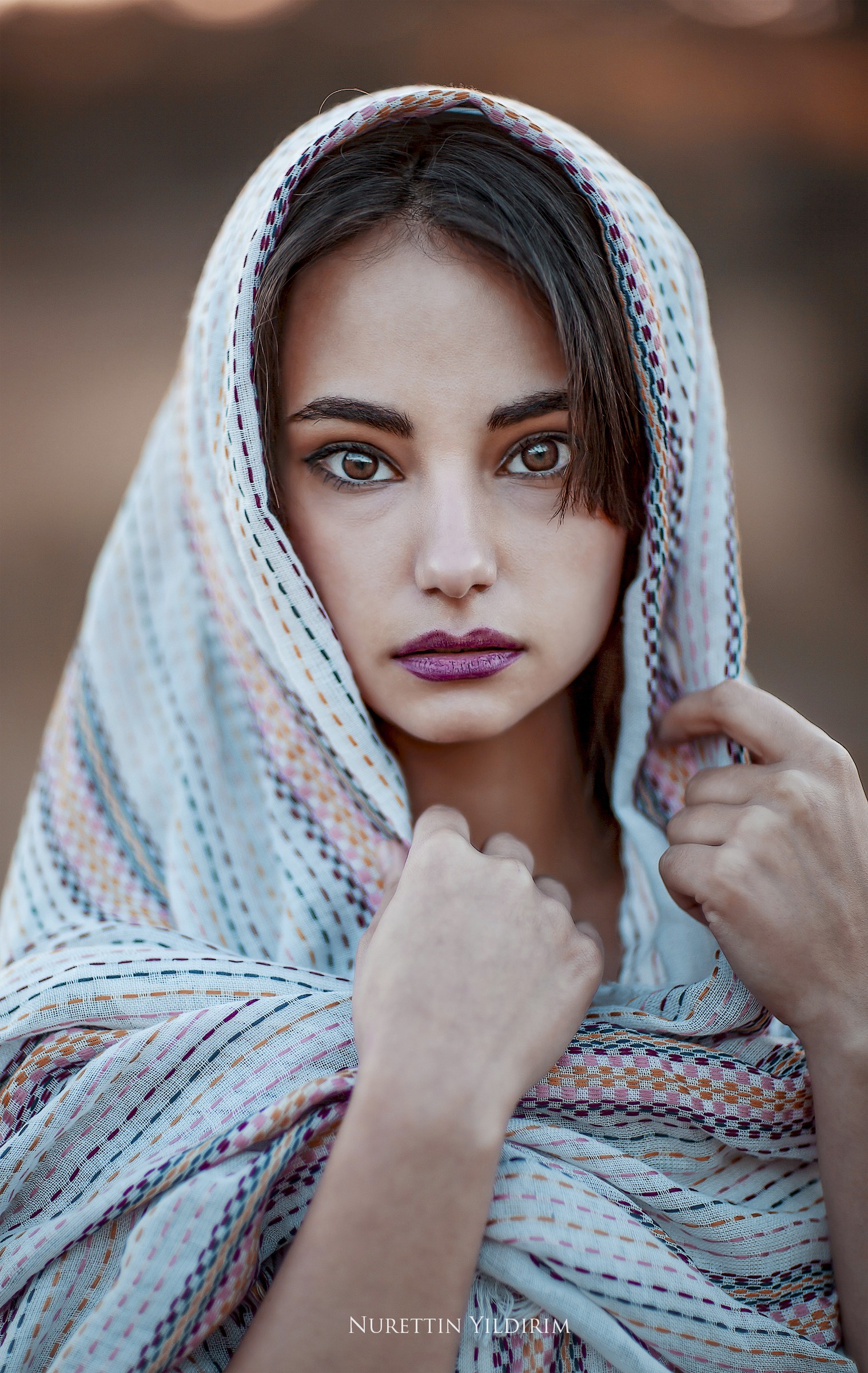 Masaüstü Yüz Model Portre Uzun Saç Fotoğraf Mavi Moda Kişi