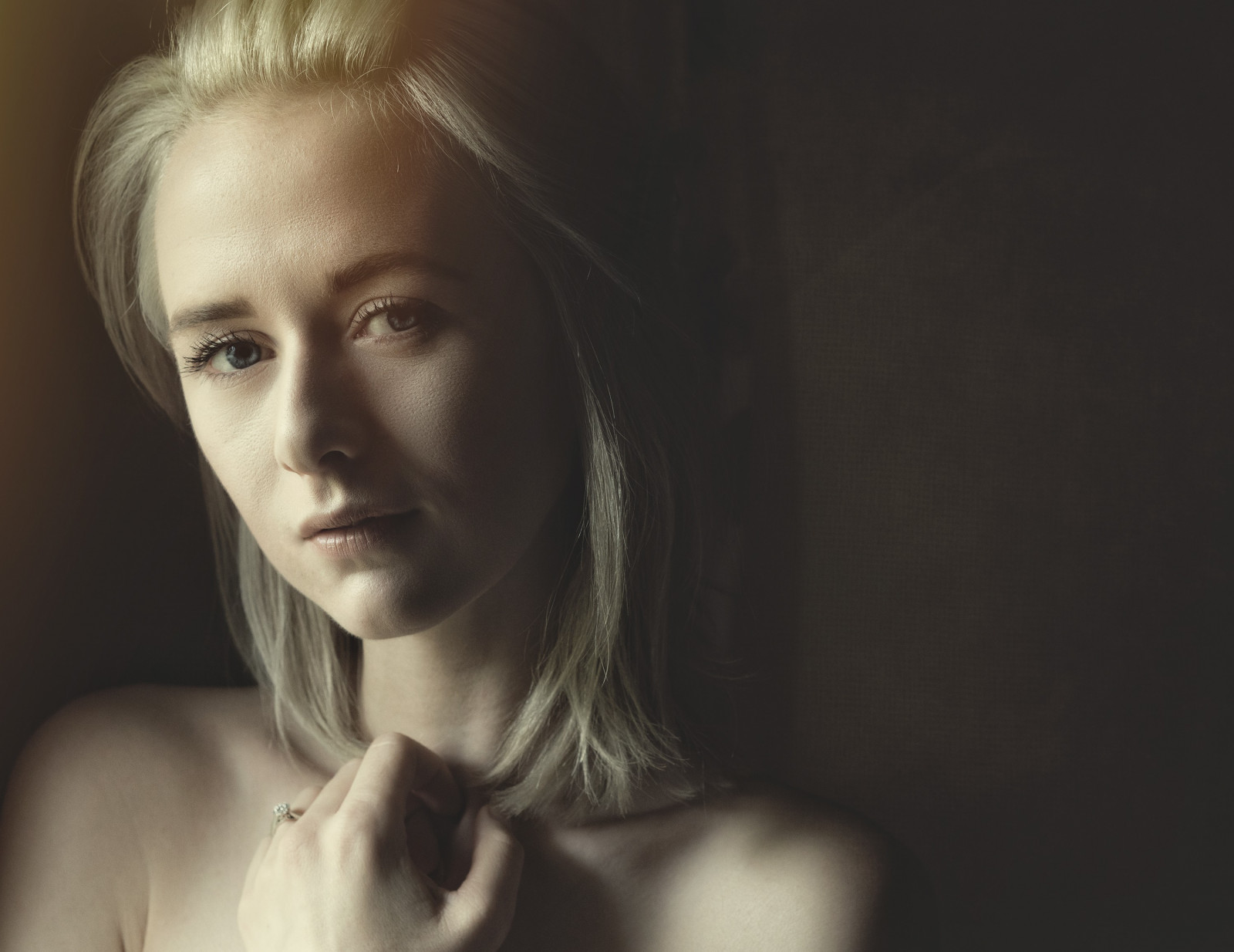 Papel De Parede Cara Mulheres Monocromático Modelo Loiras Cabelo