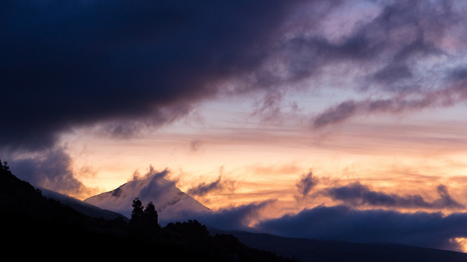 Wallpaper : pegunungan, matahari terbenam, awan-awan, orange sky ...