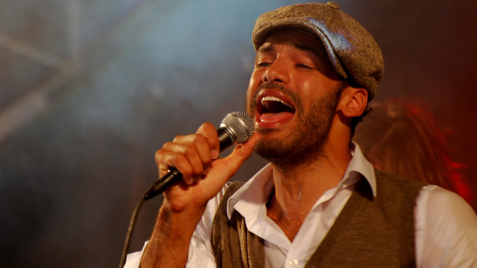 Bakgrundsbilder : musik, musiker, mikrofon, mun, Music Artist, sång ...