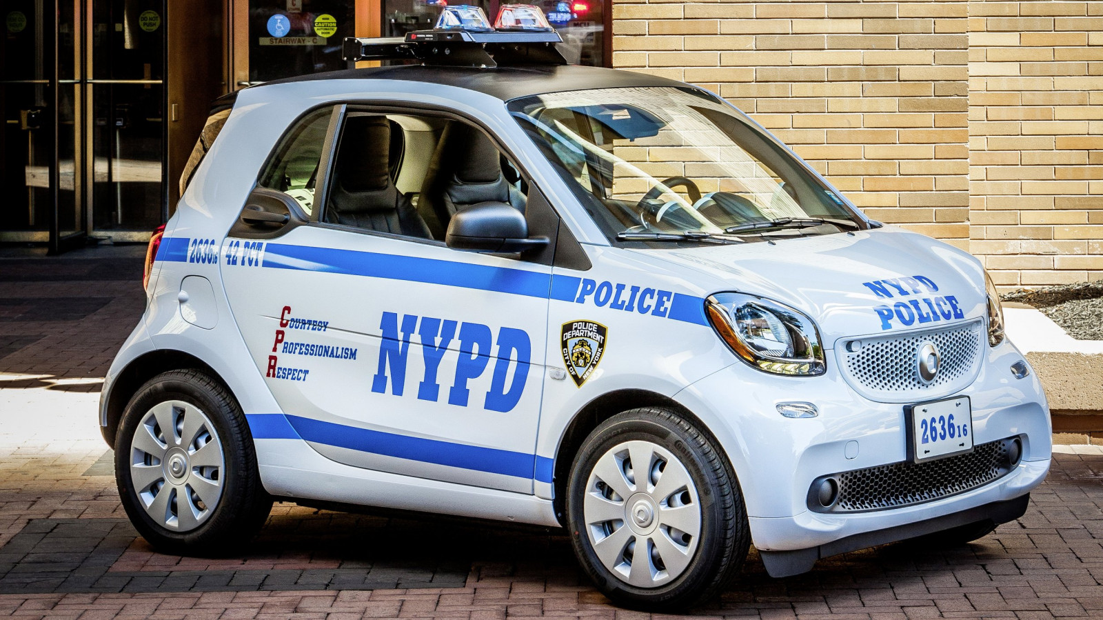 Bakgrundsbilder : 2016, 2500x1406 px, bilar, För två, ny, nypd, polis ...