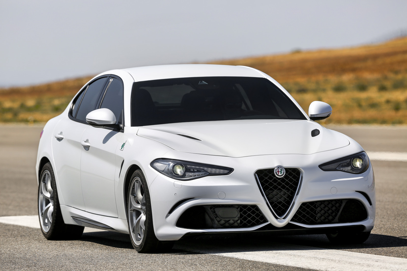 Wallpaper : sports car, Alfa Romeo, Sedan, netcarshow, netcar, car ...