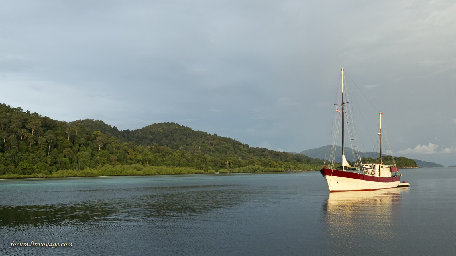Wallpaper : perahu, matahari terbenam, laut, teluk, danau, langit ...