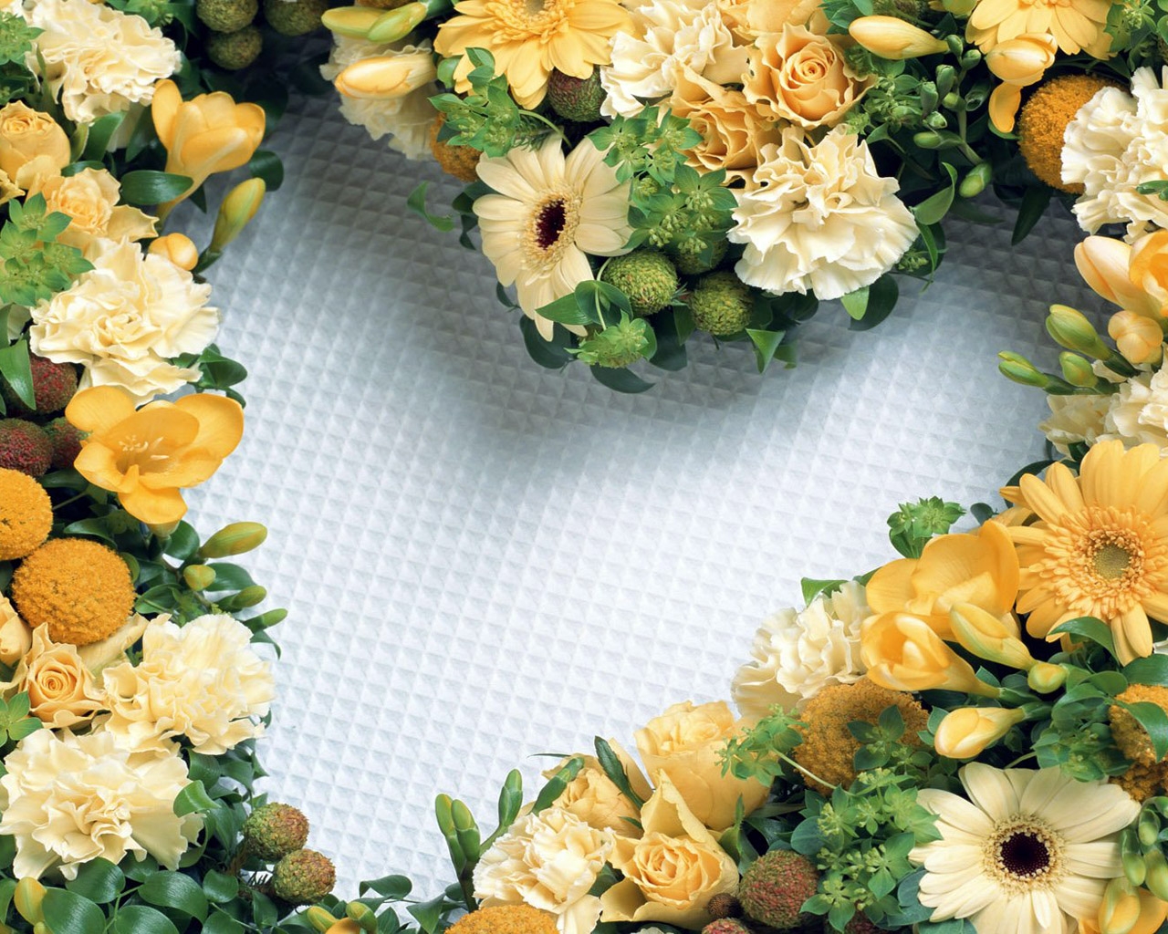 Obrázky na plochu : Srdce, žltá, kvetina, flóra, ruže, tkanie, okvetné ...