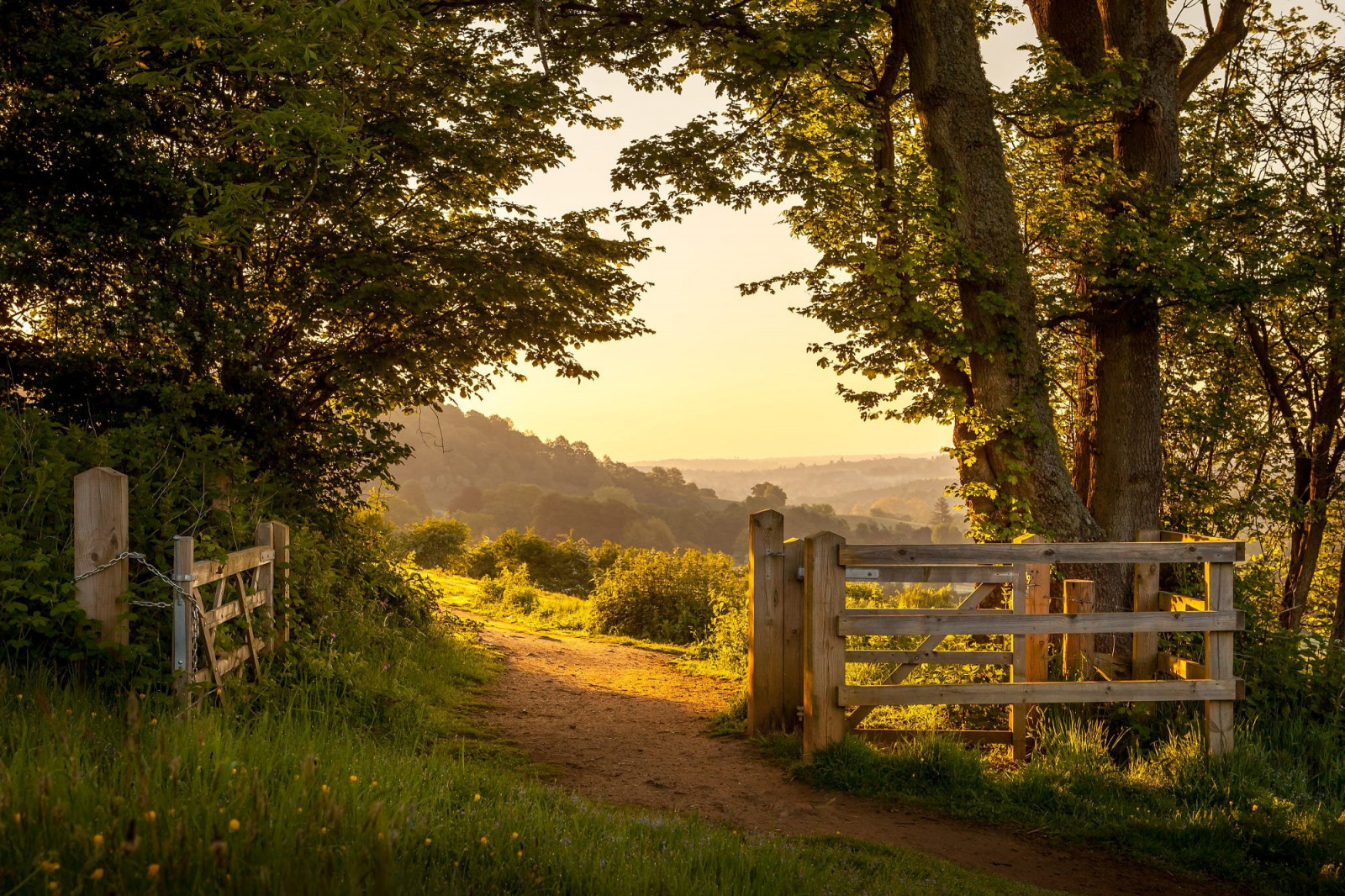 Bakgrundsbilder : 2000x1333 px, england, grindar, landskap, lampor ...