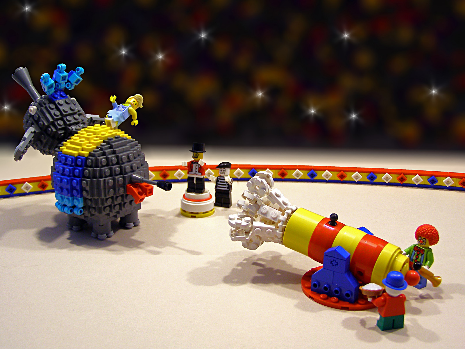 Wallpaper : elephant, LEGO, circus, clown, humancannonball, ironbuilder ...