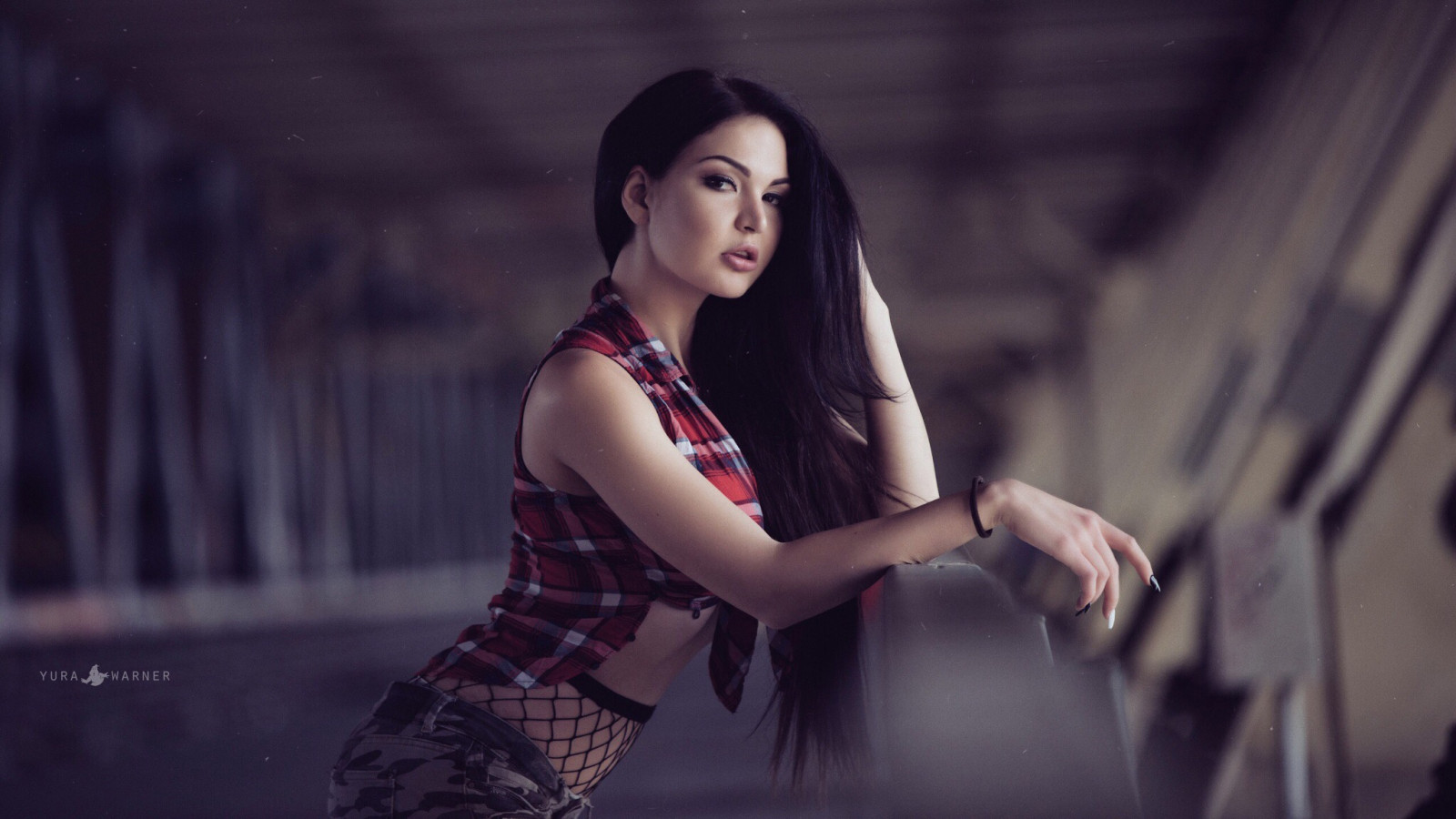 Wallpaper Women Model Dark Hair Portrait Long Hair 2048x1152 Wallpapermaniac 1435803