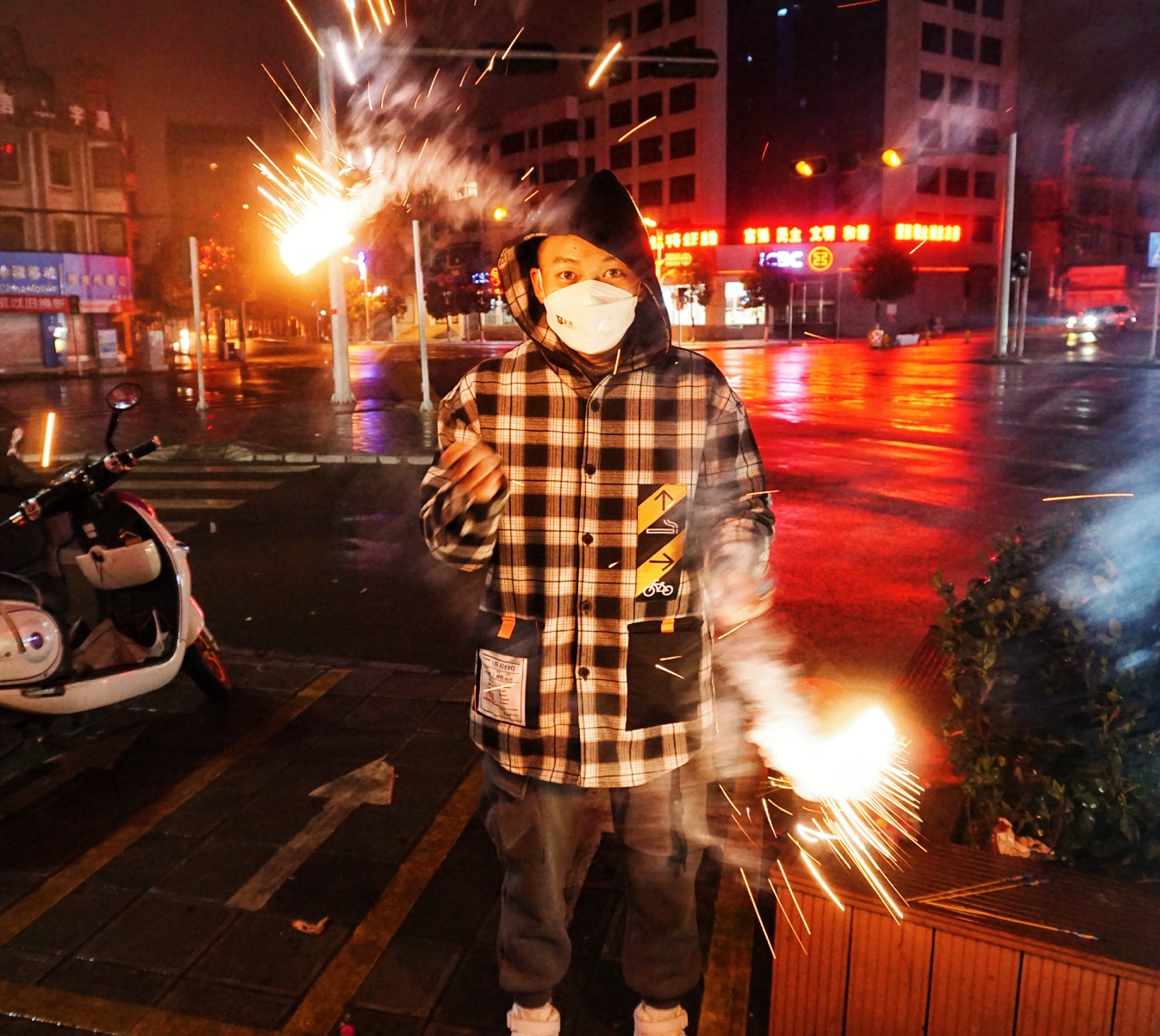 Wallpaper : Cina, malam, kembang api, festival 1346x1202 - Va1iL ...