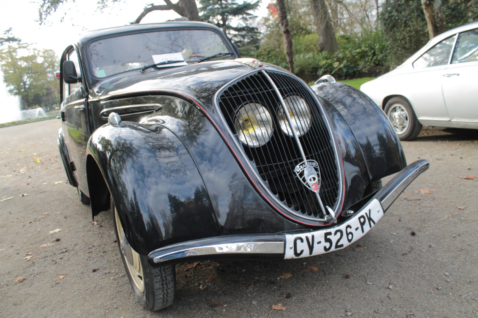 Wallpaper : old, park, square, France, French, Vintage car, classic car ...