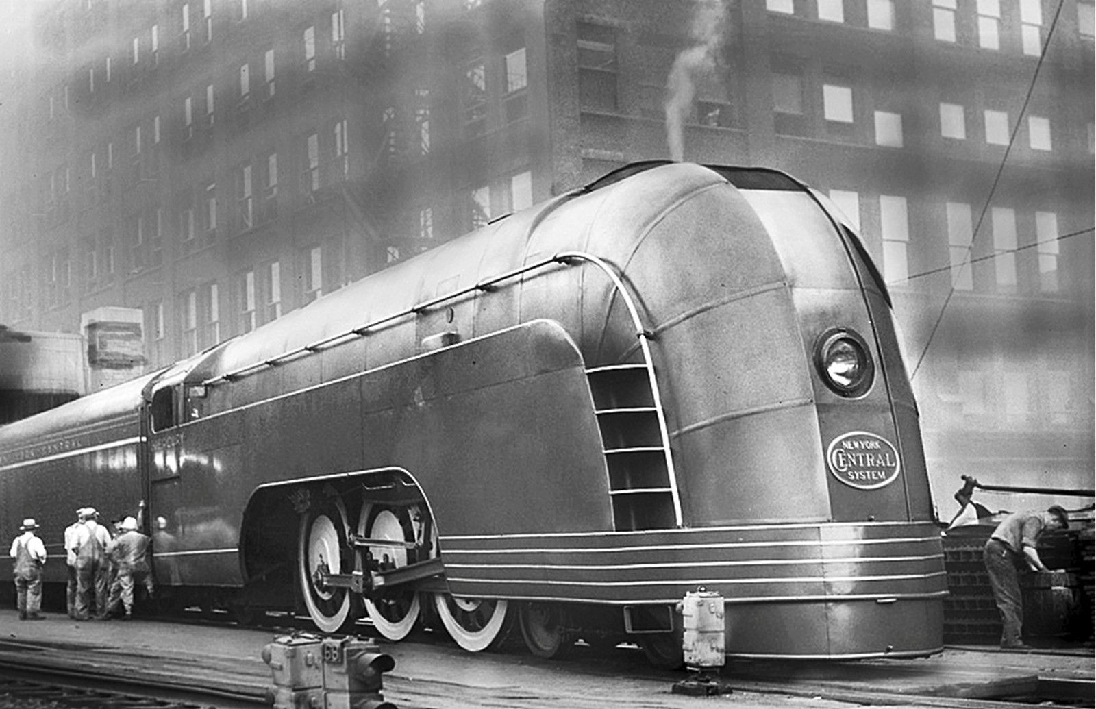 Wallpaper : 1936 Mercury Streamliner, train, Art Deco, monochrome ...