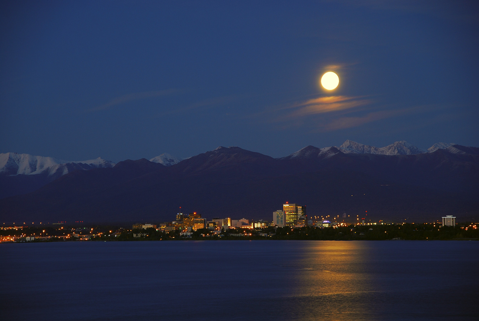 Moon 3872x2592 Wallpaper Full Moon Rising Over The White Mountains In