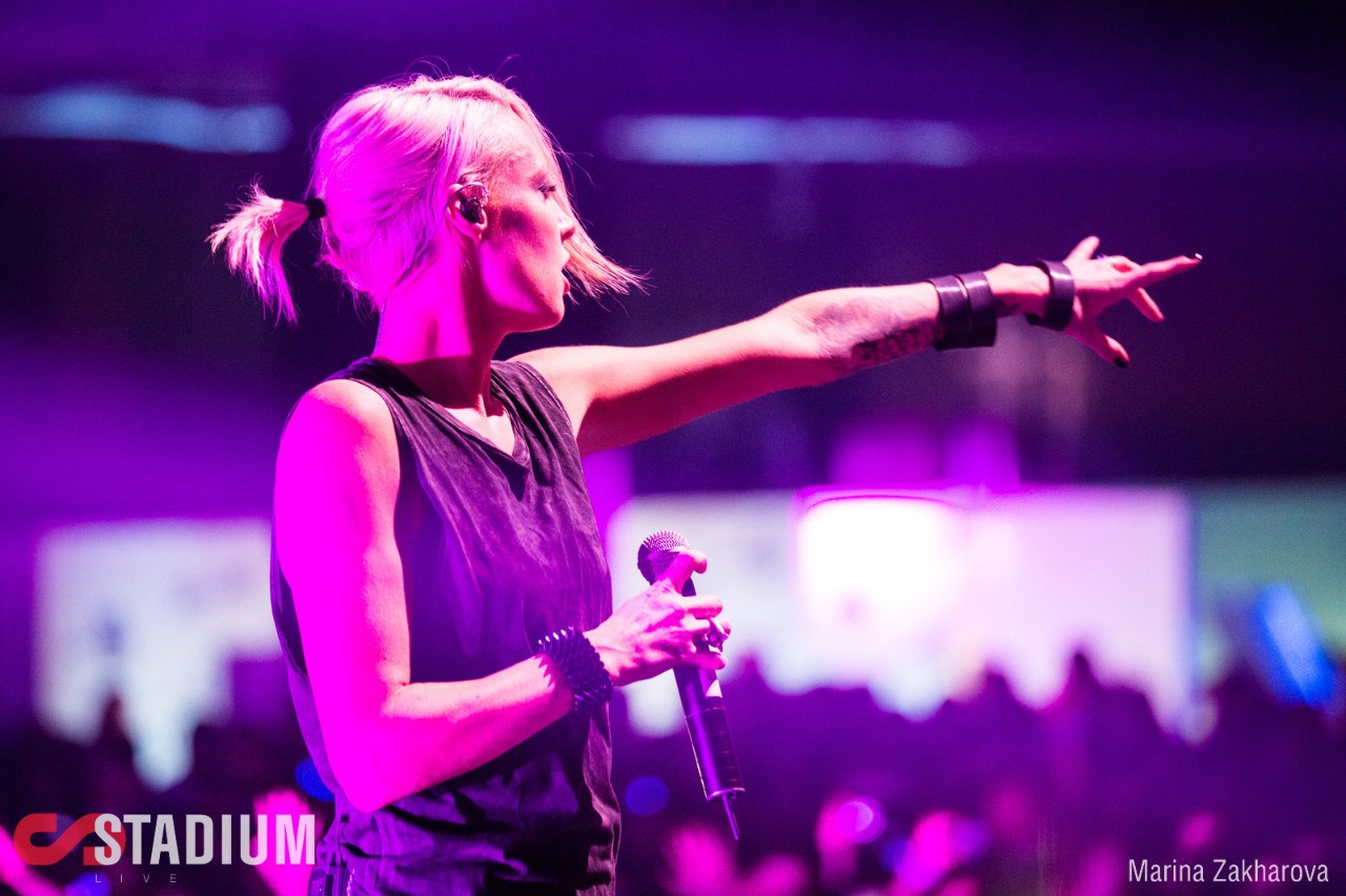 Tapety : Emma Hewitt, trans 1280x853 - PerryJumpen - 1207107 - Tapety ...
