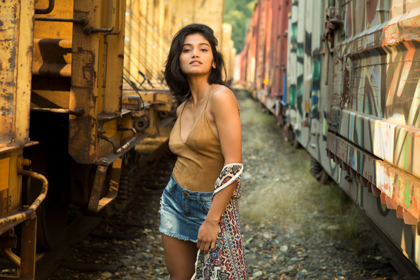 배경 화면 : Met Art, 갈색 머리의, 기차, 격납고, 철도, Angel Constance, 여자들 5760x3840 - Lore - 1289769 - 배경 화면 ...