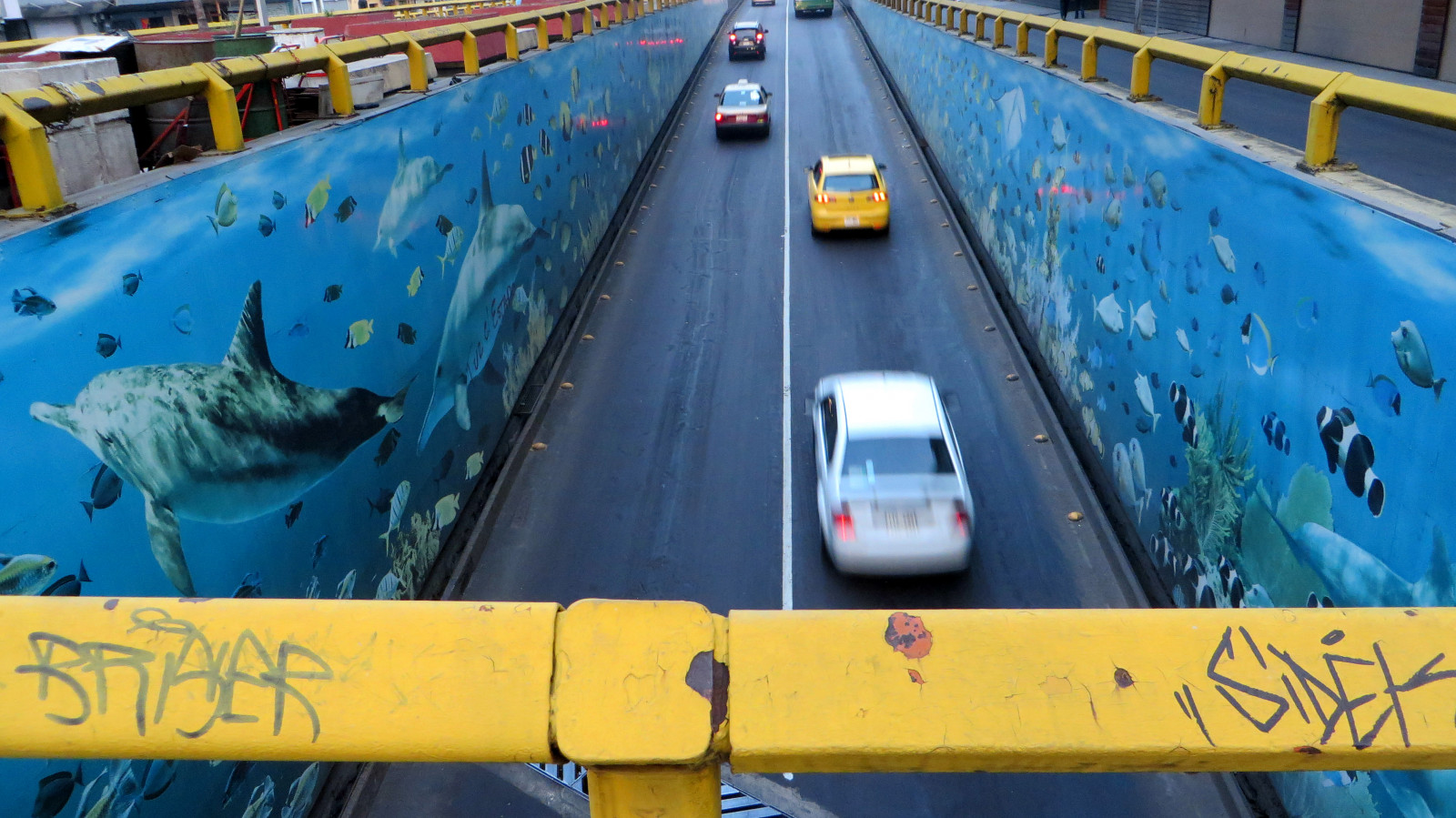 Wallpaper : biru, mengaburkan, mobil, kuning, jaune, Mexico, jalan raya ...