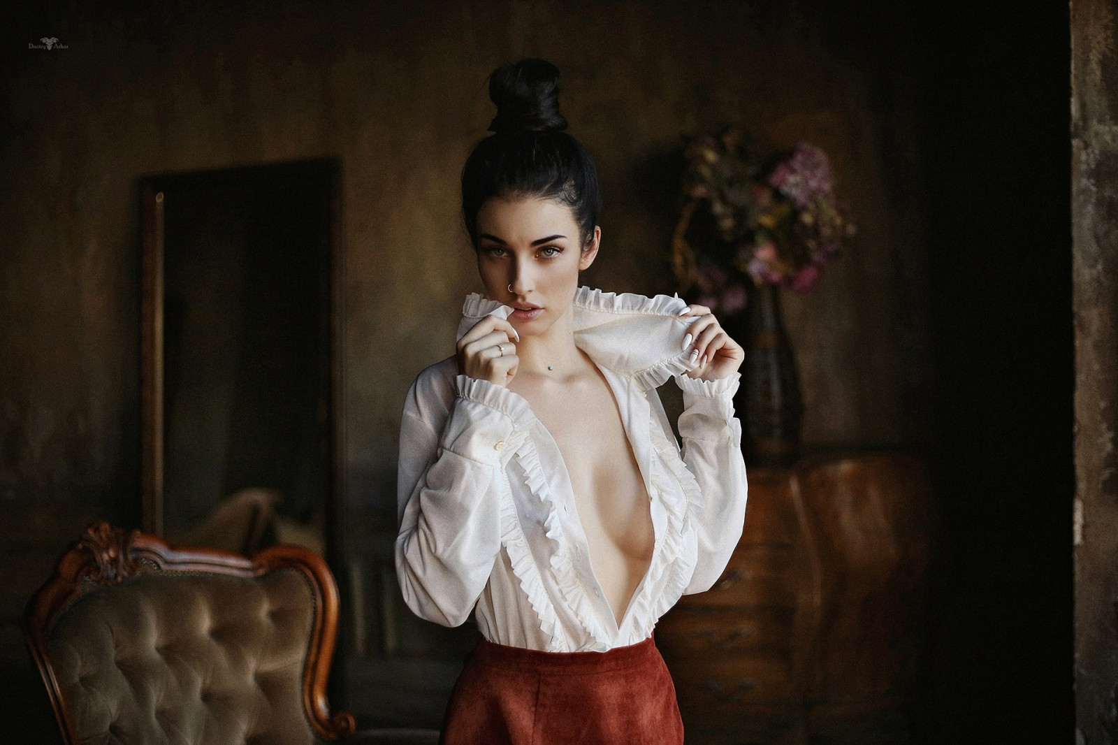 วอลเปเปอร์ ผู้หญิงในบ้าน หน้าอก Dmitry Arhar Alla Berger 1920x1280