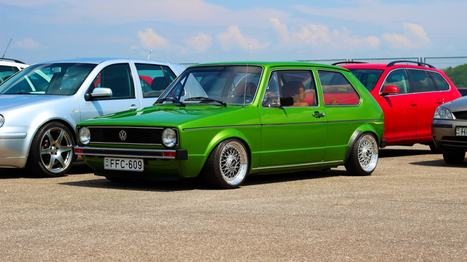 Wallpaper : Volkswagen Golf, Stance, Volkswagen Golf Mk1, Sedan, Golf 1 ...