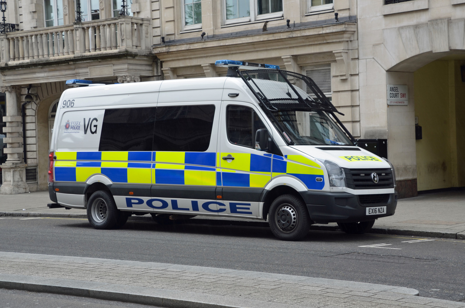 Wallpaper : London, police, essex, vg, 906, ex16nza 4928x3264 ...
