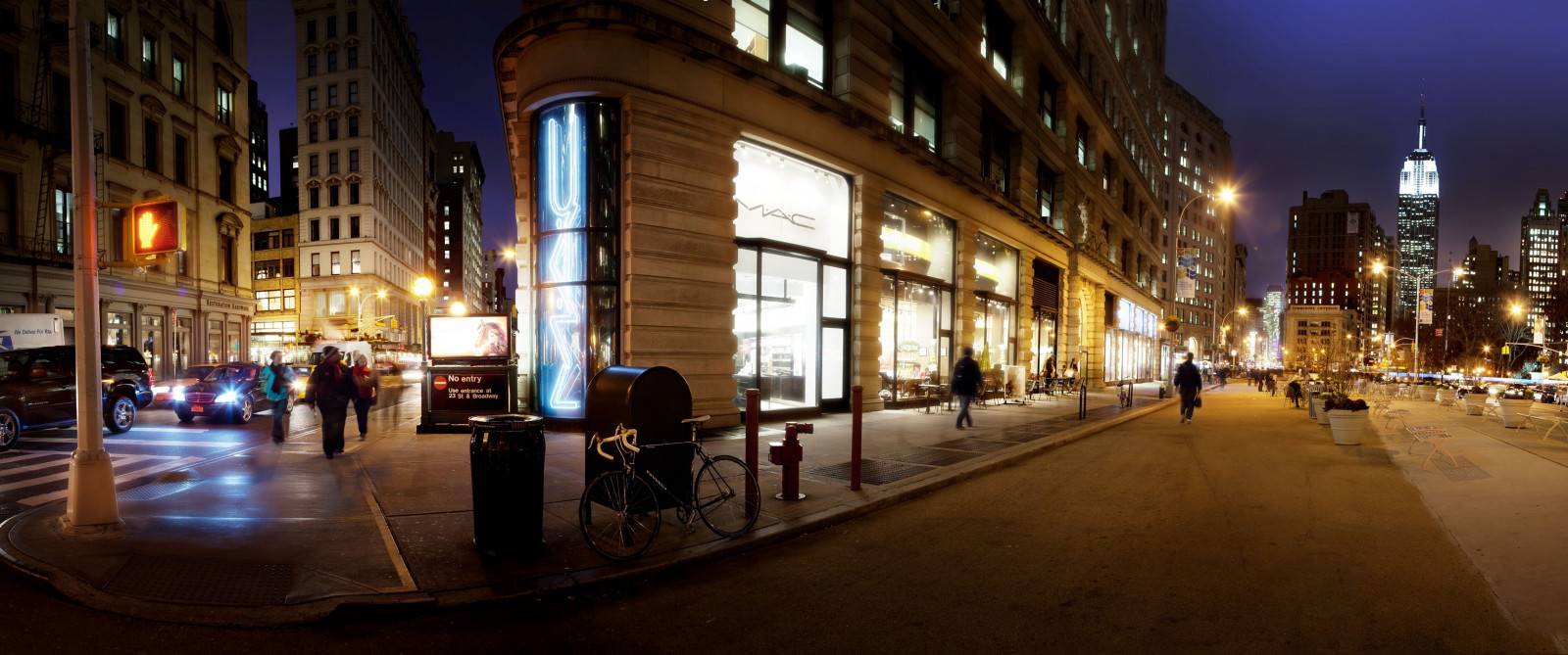 Wallpaper Evening City Street