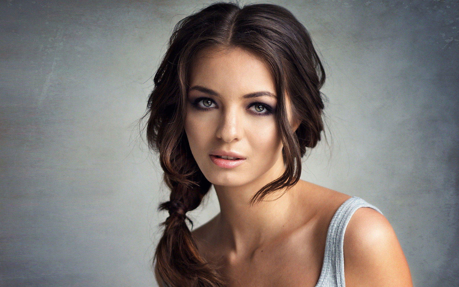 Tapety : ženy, model, bruneta, dlouhé vlasy, tvář, portrét, holá ramena, Pletené pásy ...