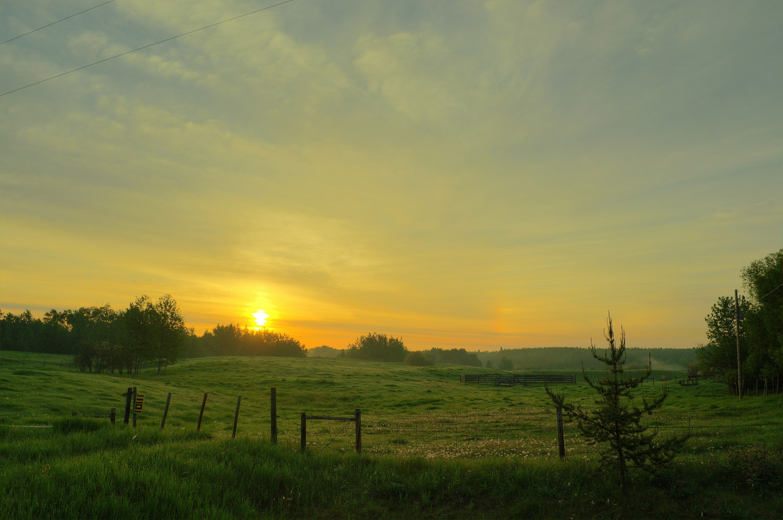 Wallpaper : sunlight, landscape, sunset, hill, nature, grass, sky ...