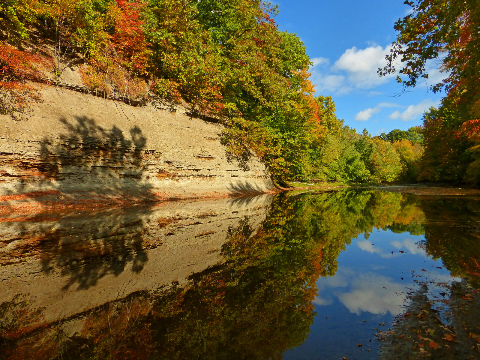 Wallpaper : travel, blue, autumn, trees, Ohio, sky, reflection, tree ...