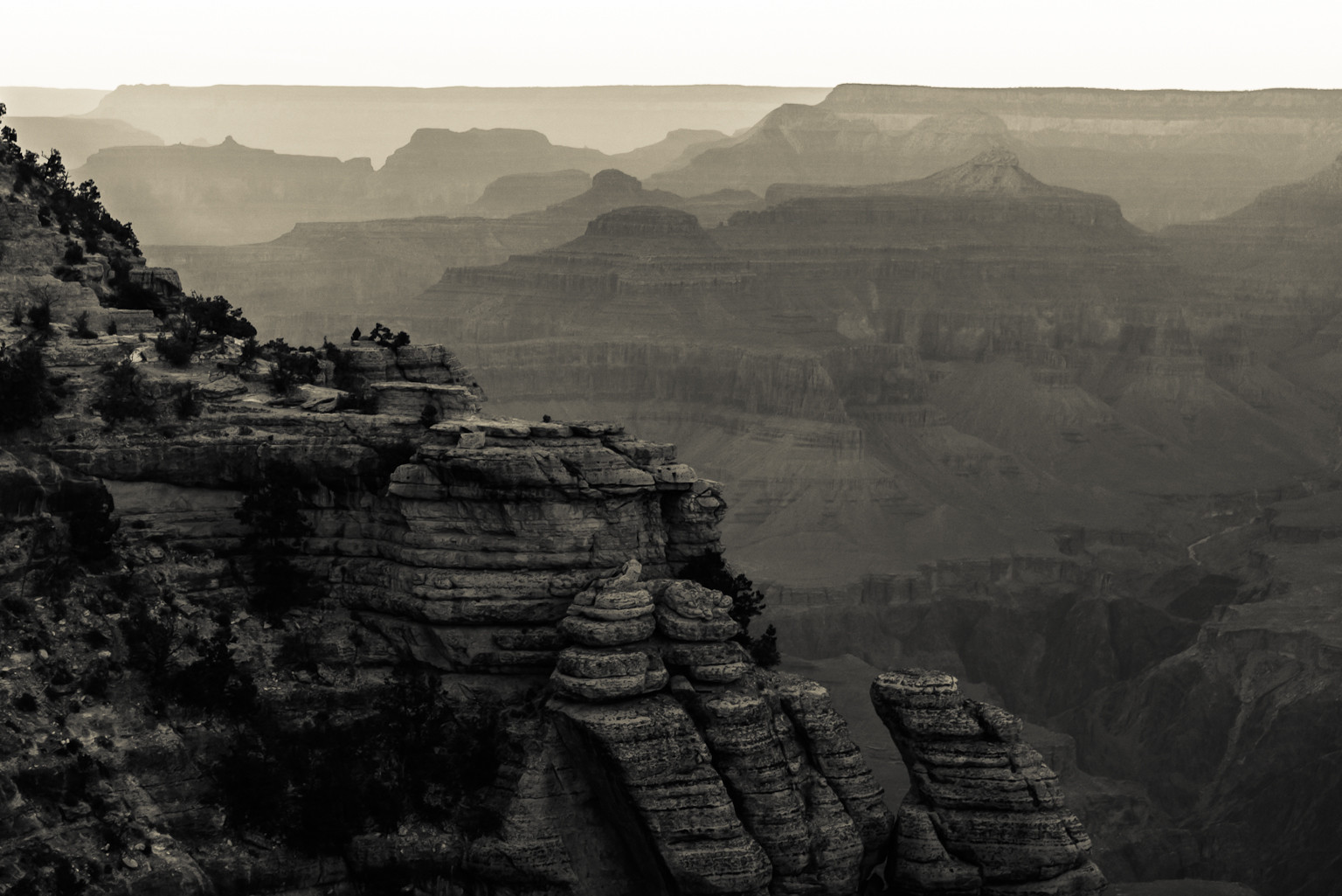 Obrázky na plochu : krajina, Monochrome, rock, príroda, neba, útes ...