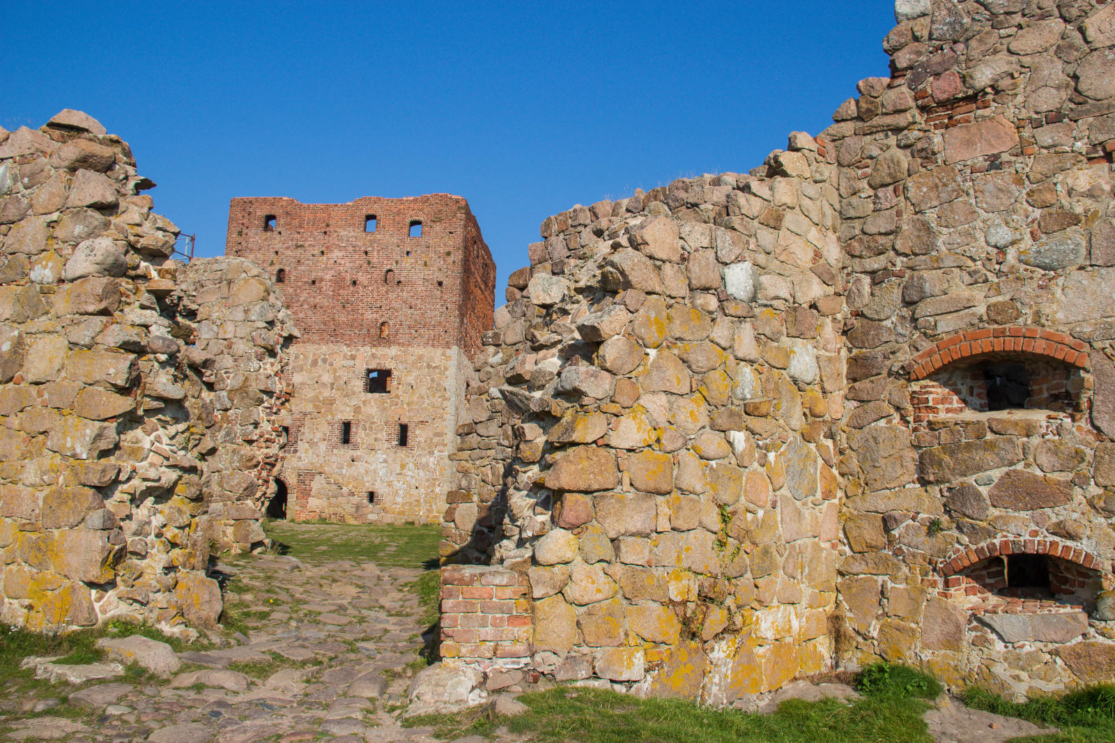 Baggrunde : klippe, bygning, ruin, væg, landsby, slot, kloster, ruiner ...