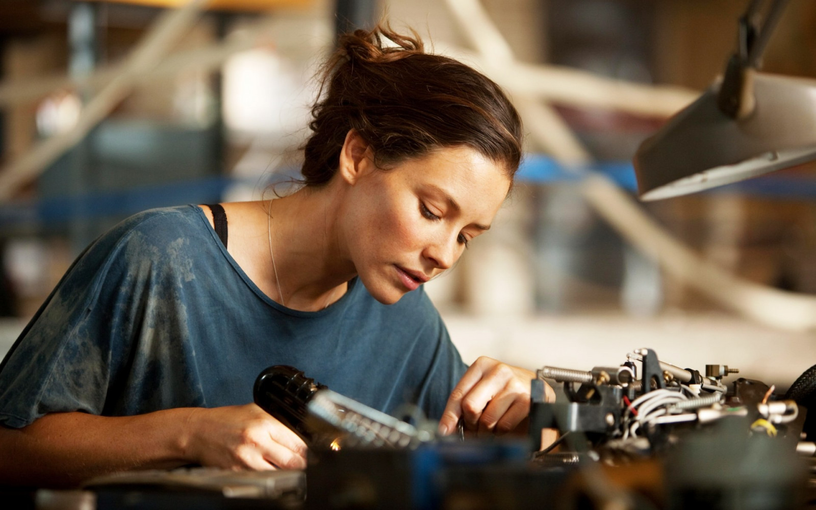 배경 화면 : 여자들, 갈색 머리의, 영화 산업, 여배우, 음악가, 사람, 에반젤린 릴리, 명음, 리얼 스틸 1920x1200 ...