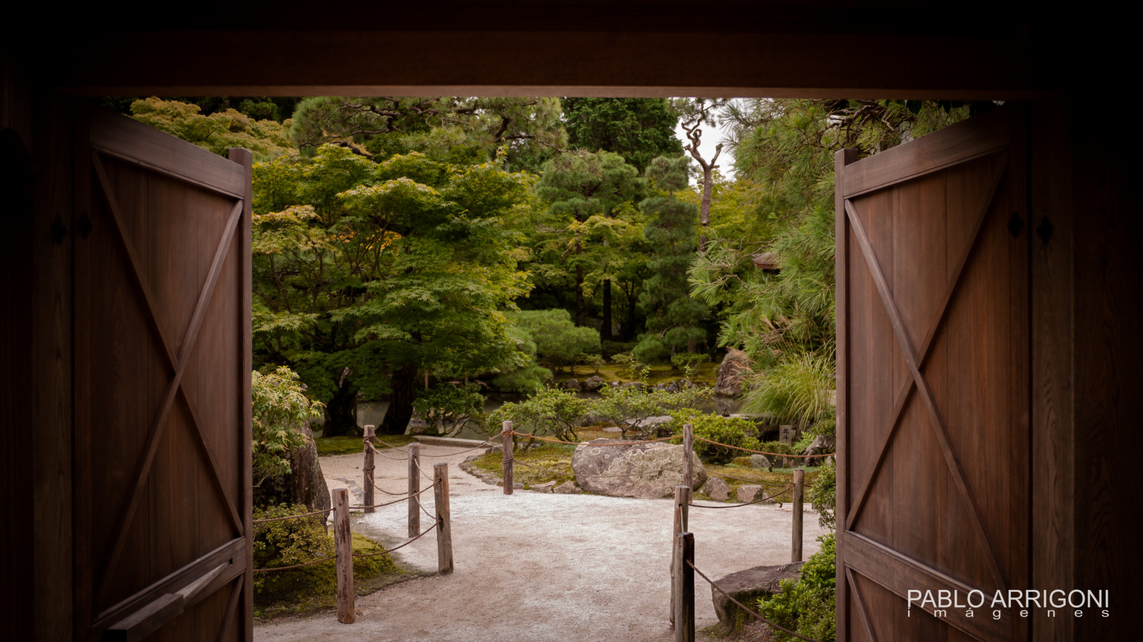 Wallpaper Of Japanese Wooden Trails
