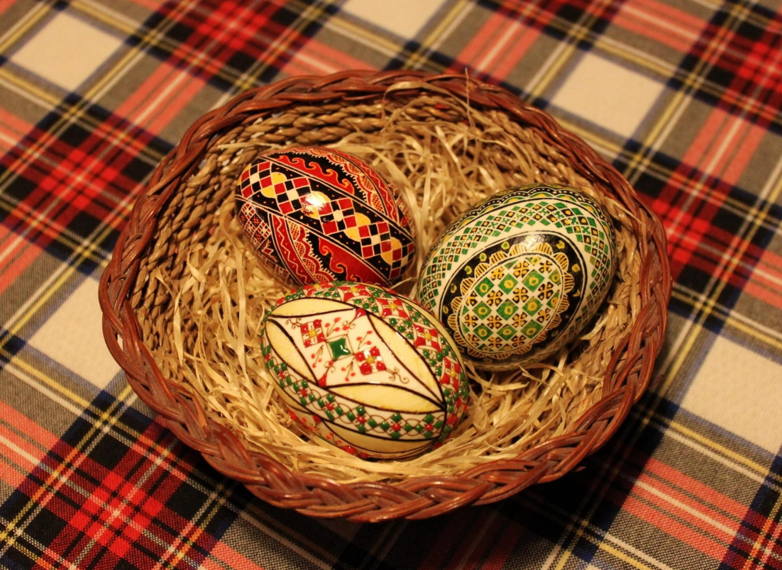 Wallpaper : pascha, feast, eggs, three, patterns, basket, tablecloth ...
