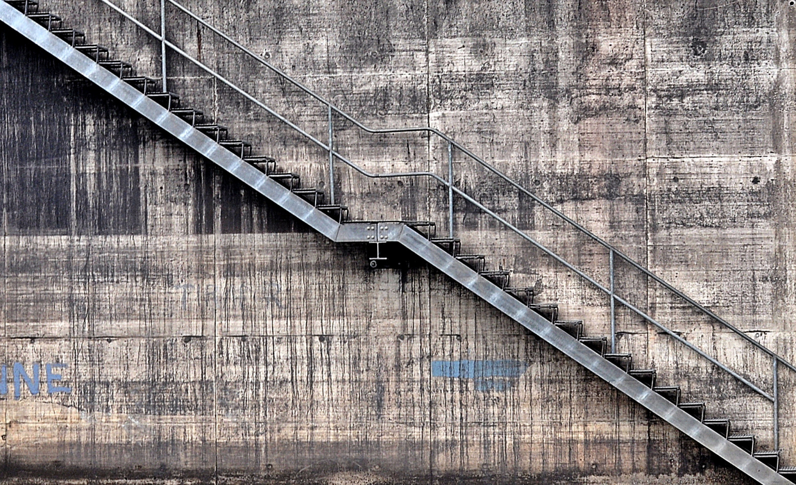 Wallpaper : architecture, building, sky, wall, metal, texture, stairs ...
