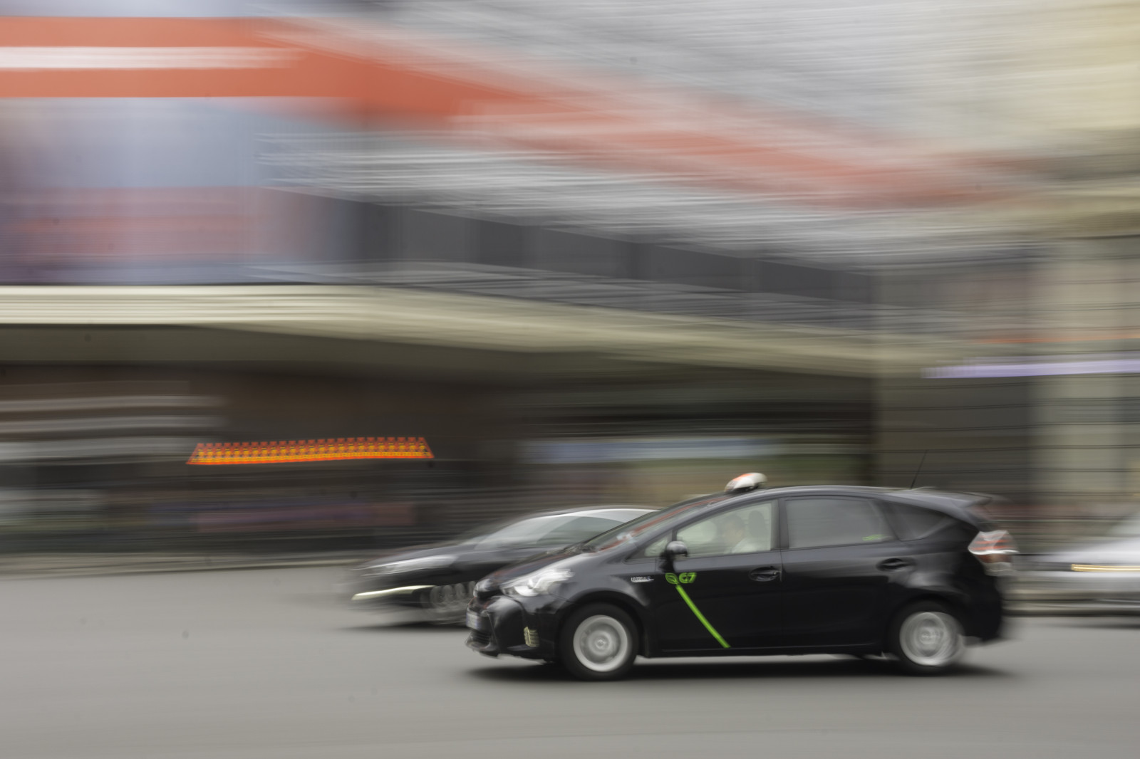 Wallpaper : Toyota, Paris, sports car, driving, panning, movement, cars ...