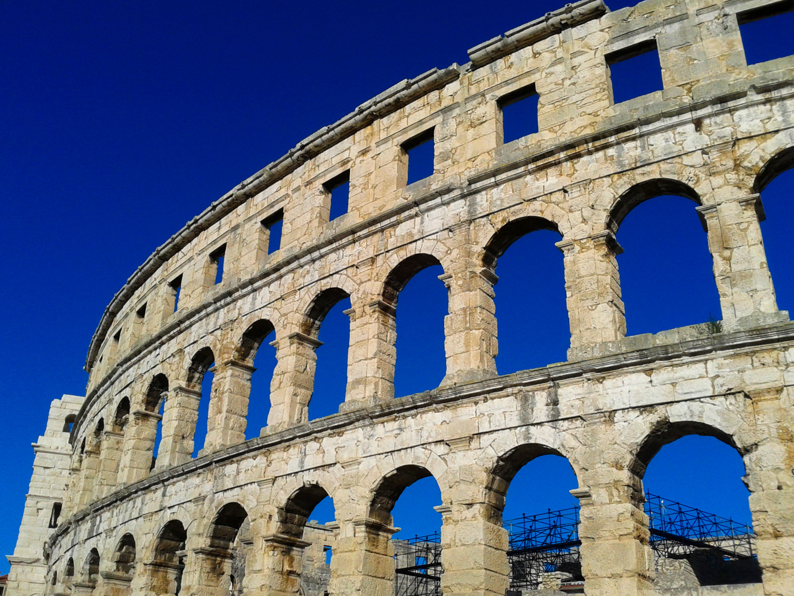 Wallpaper : city, building, sky, Tourism, Samsung, Roman, arch, arcade ...