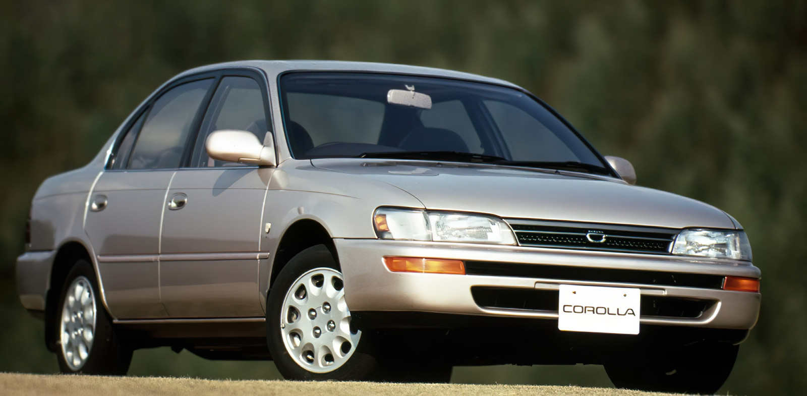 วอลเปเปอร์ : AE100, โตโยต้าโคโรลล่า, กลีบดอก, ซีดาน, รถ 4092x2008 ...