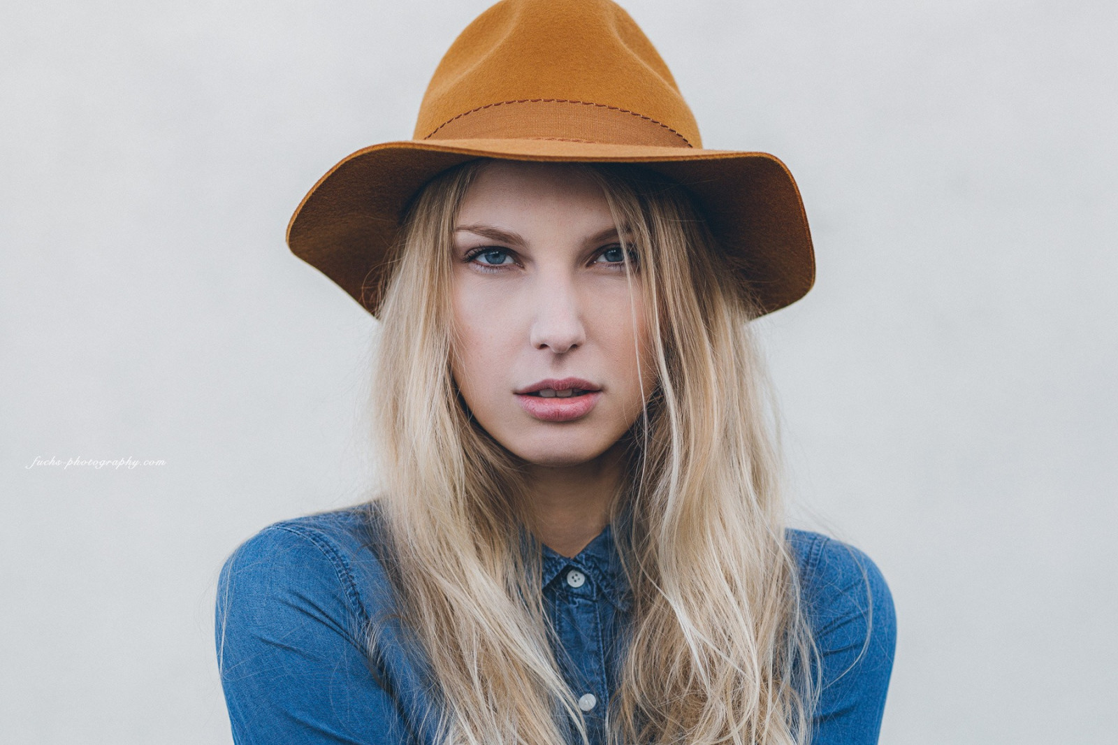 Wallpaper Face Women Model Portrait Blonde Simple Background