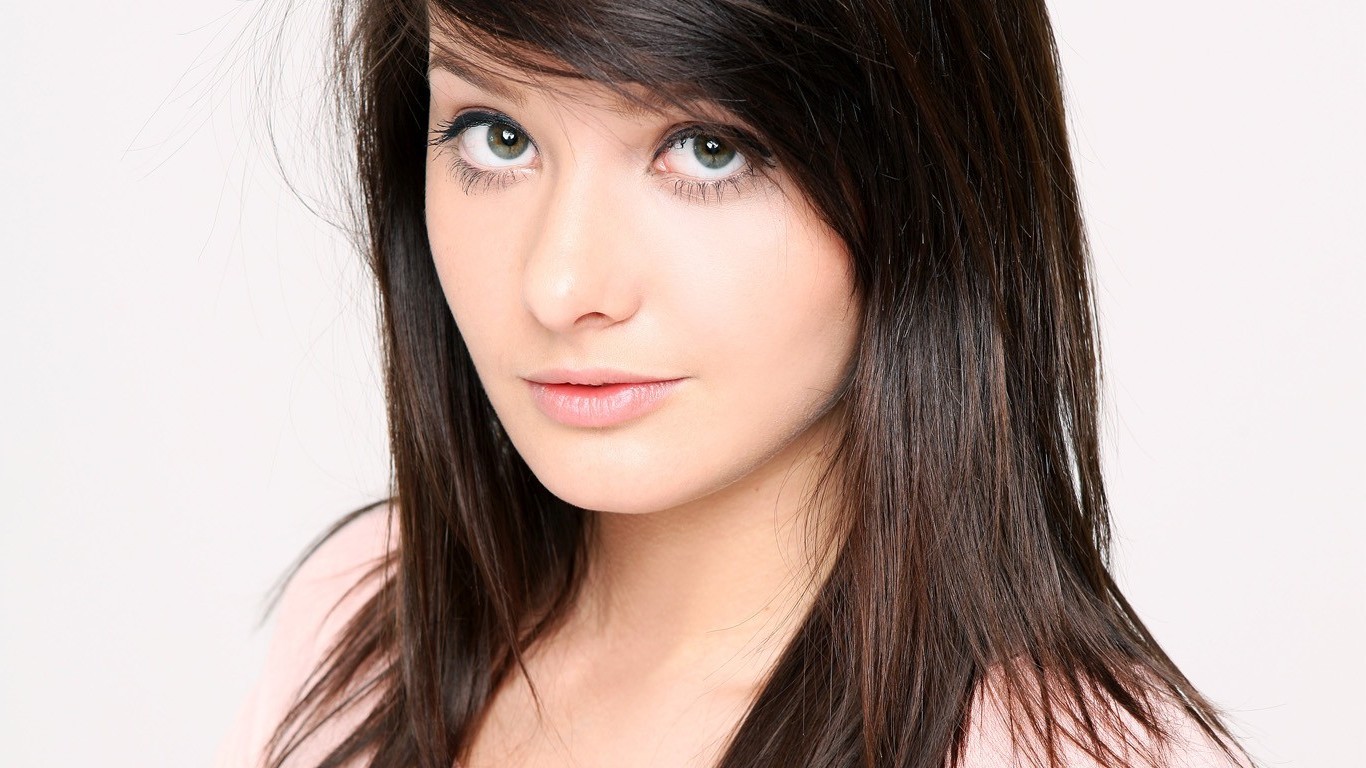 Wallpaper Face Model Long Hair Singer Black Hair Bangs Nose